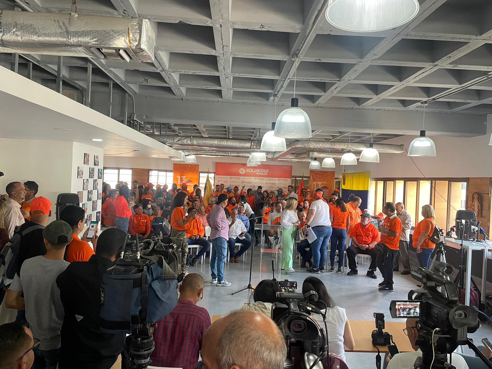 Voluntad Popular anuncia a Freddy Superlano como su candidato a las ...