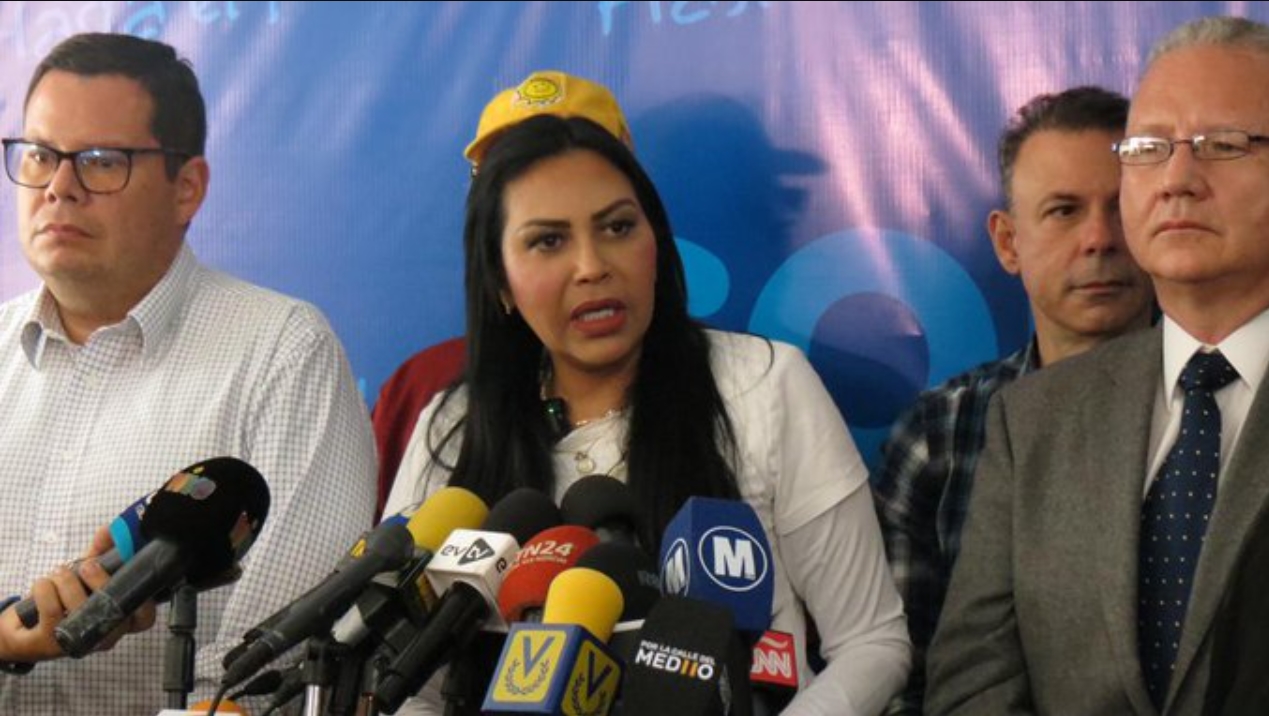 Delsa Solórzano: A los testigos acreditados no les han permitido ...