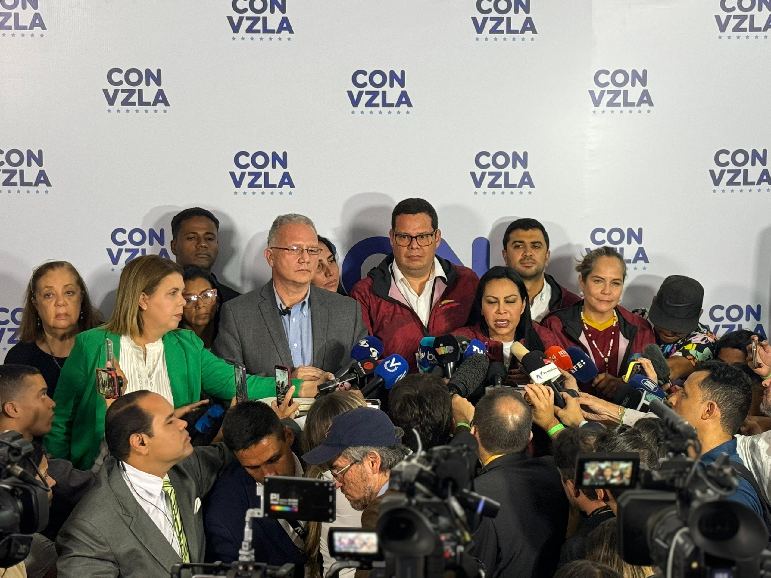 Perkins Rocha: Cuidado oficialismo, no se burlen nuevamente de los ...