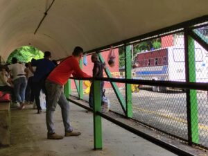 Familias están desesperadas porque tienen 24 días sin saber de presos ...