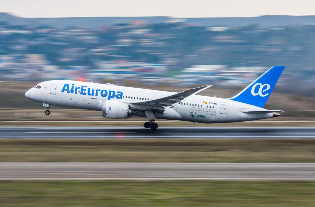 Air Europa prolonga suspensión de vuelos entre Madrid y Caracas ...