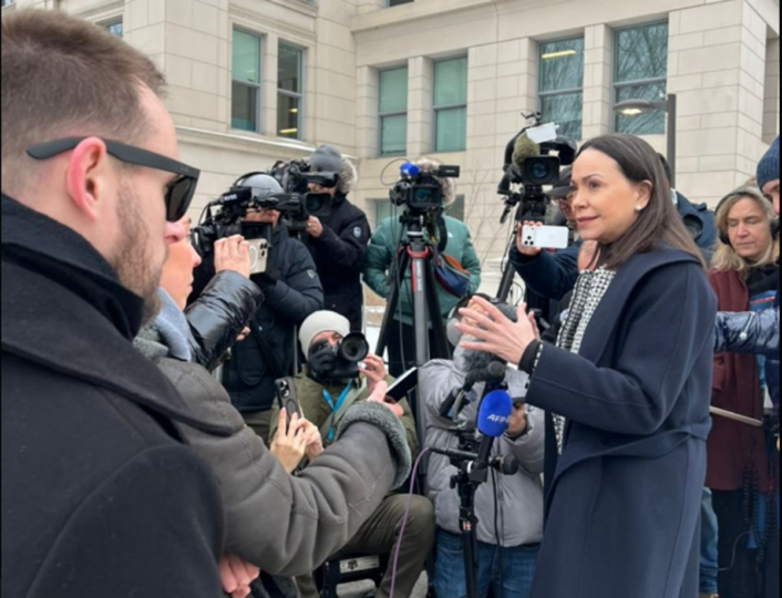 María Corina Machado: Estamos dispuestos y trabajando en facilitar una ...